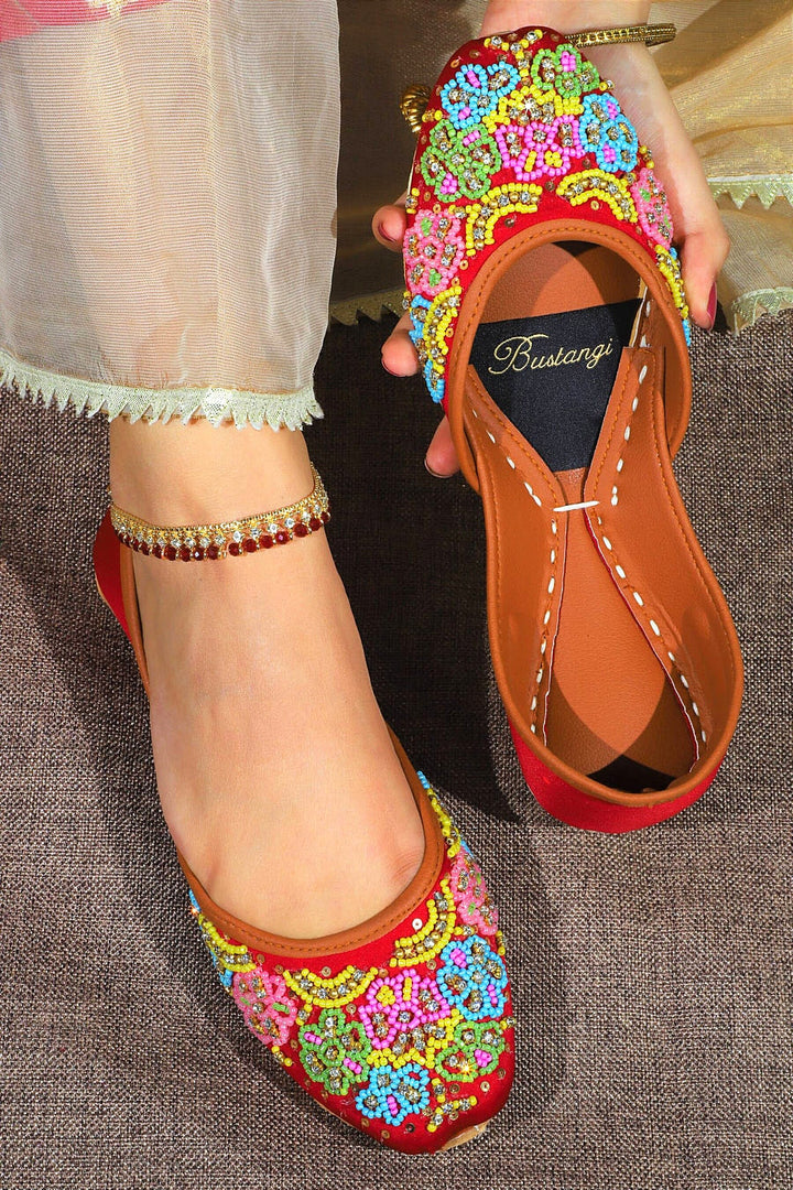 Buy Fancy Khussa for Women Online - Bustangi