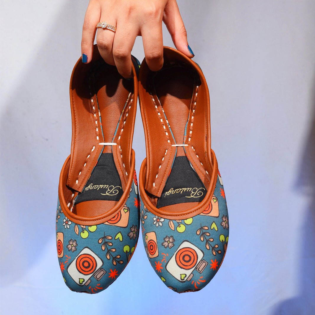 Bustangi | Handmade Ladies Khussa & Kolhapuri Shoes