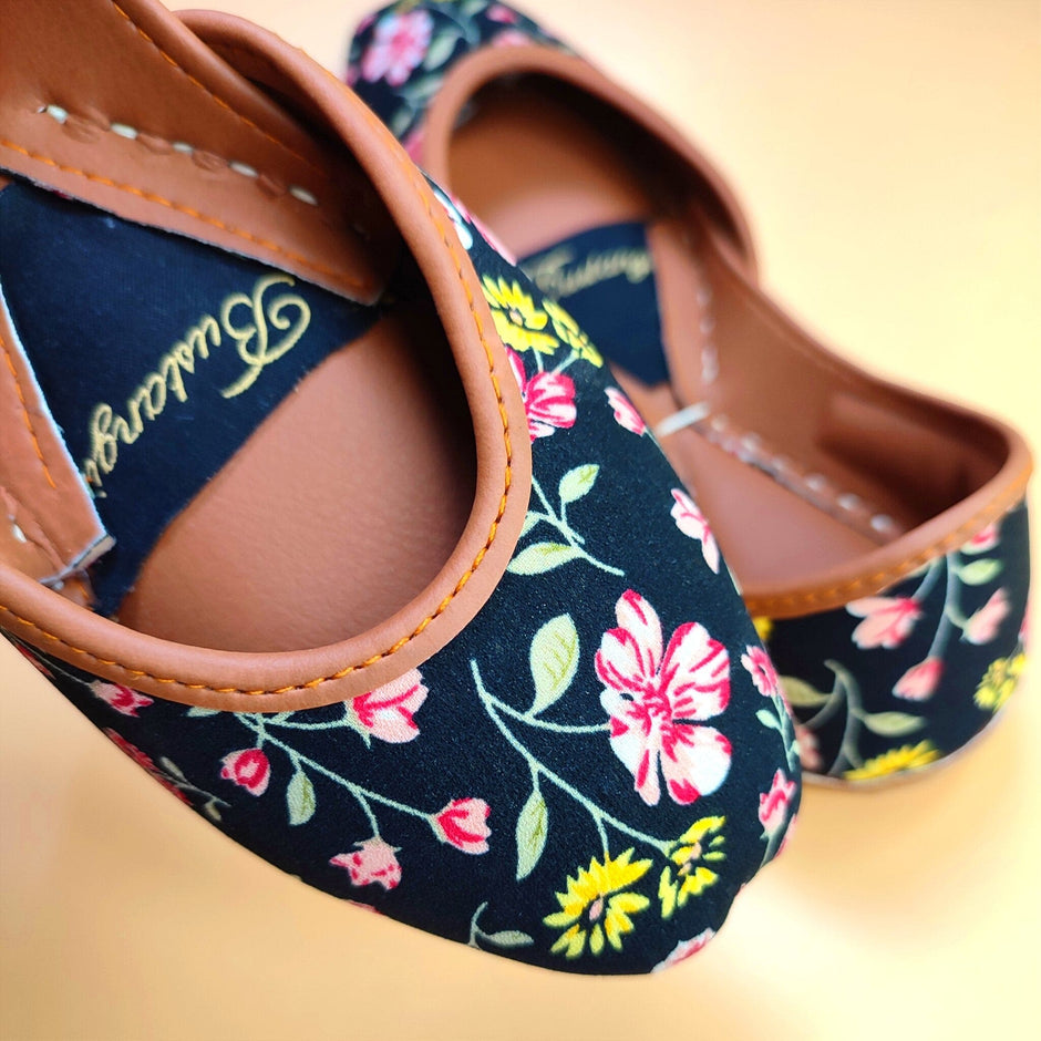 Bustangi | Handmade Ladies Khussa & Kolhapuri Shoes